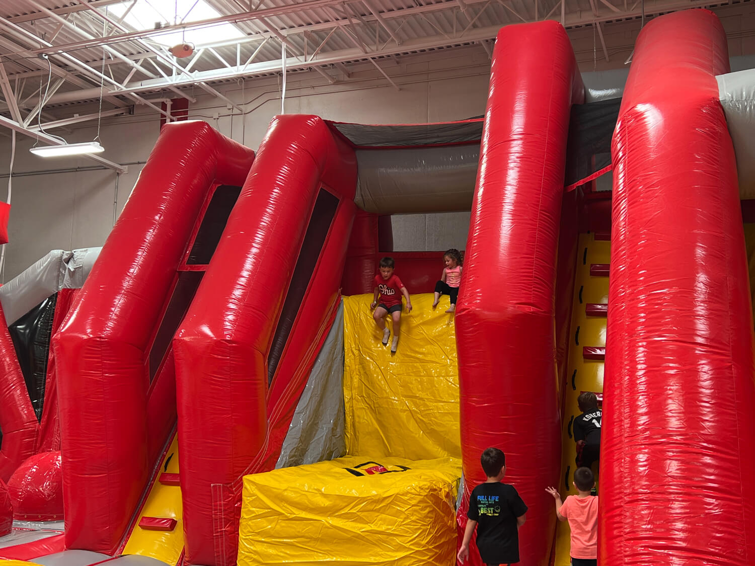 Scene 75 - Inflatable Concept Parks