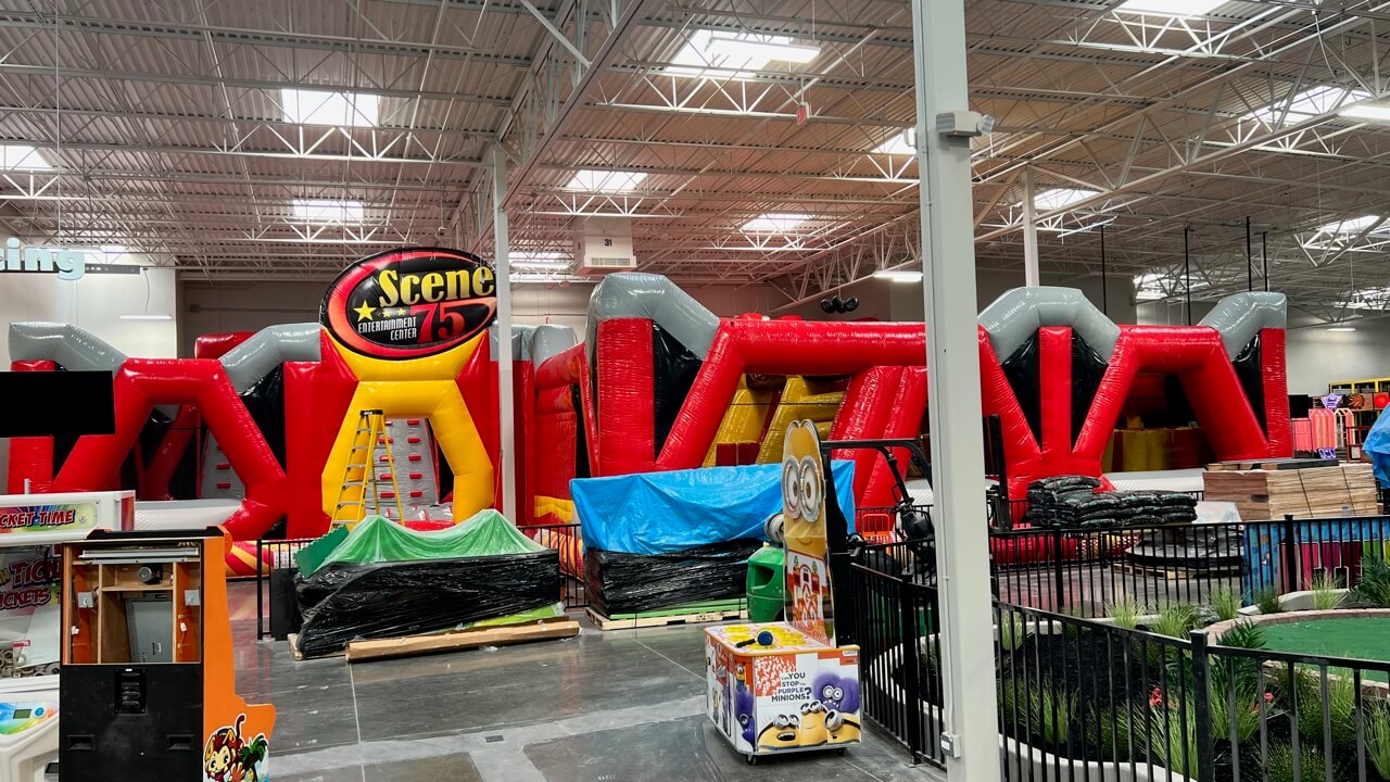 Scene 75 - Inflatable Concept Parks